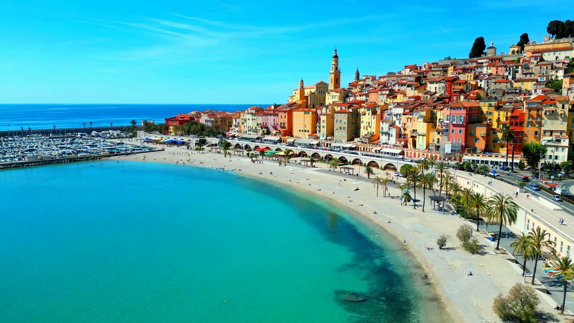 Menton von oben: Die französische Riviera aus der Vogelperspektive