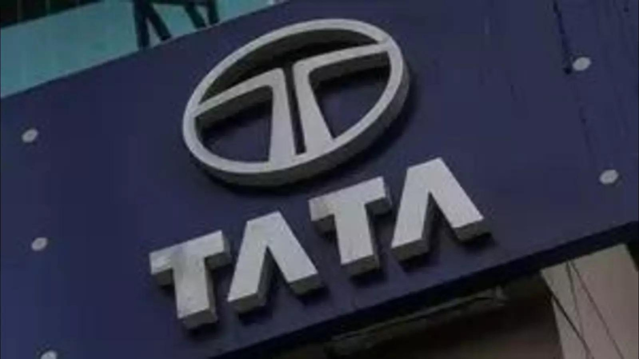 Tata boards to study report on executive's disclosures on family co
