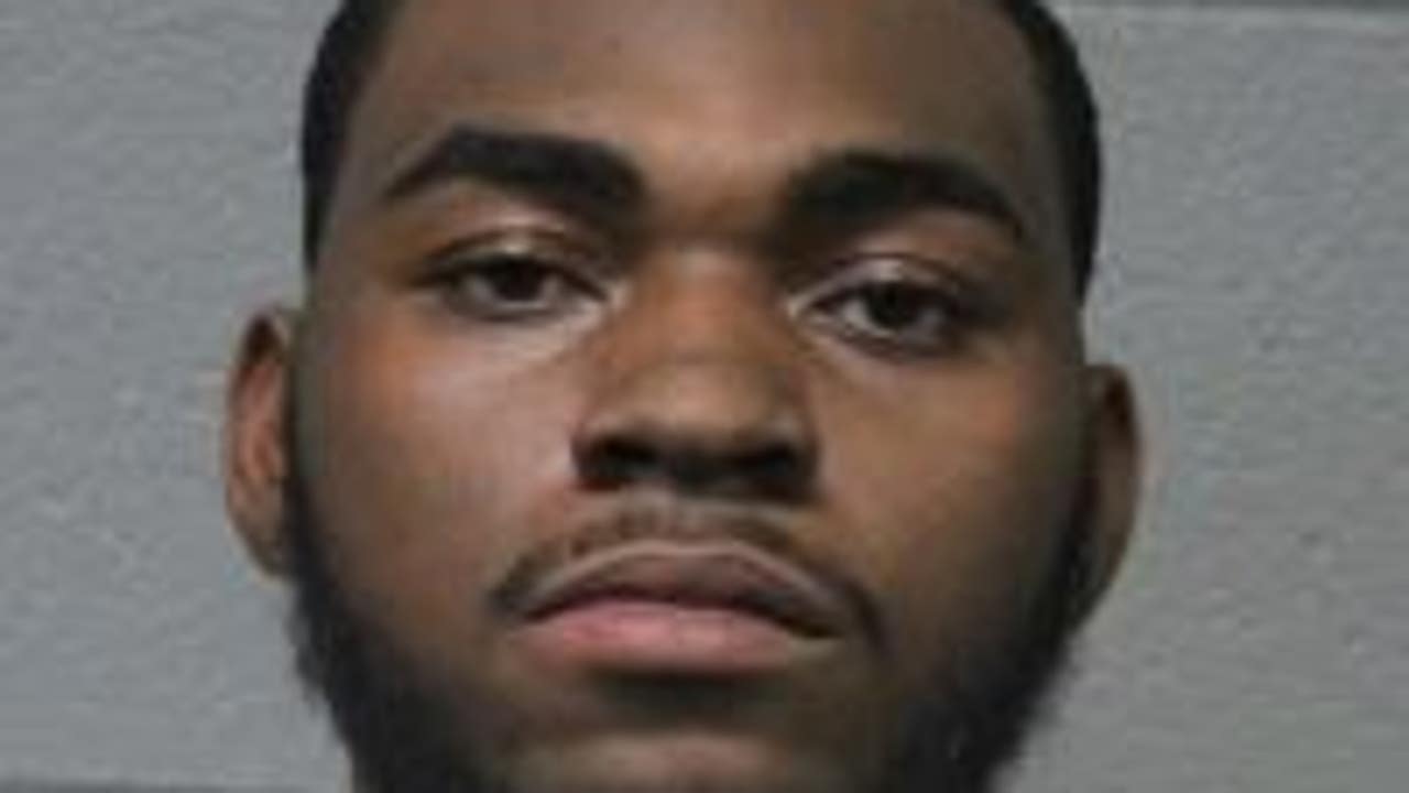 Man fired gun from underground Chicago CTA station up toward State ...