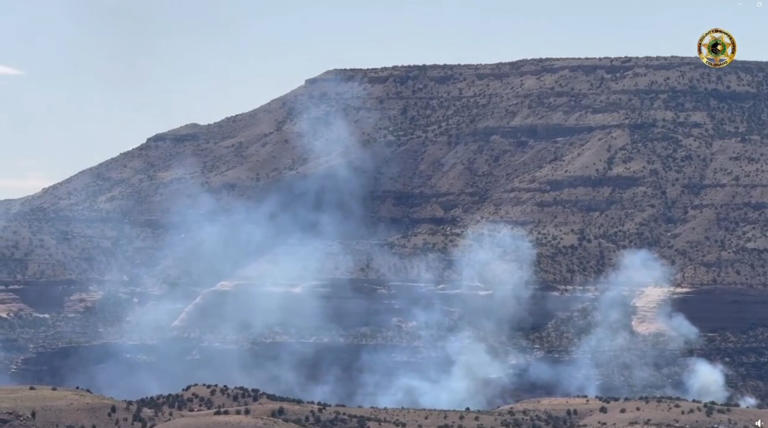 Fault Line Fire near Colorado National Monument only accessible by boat ...