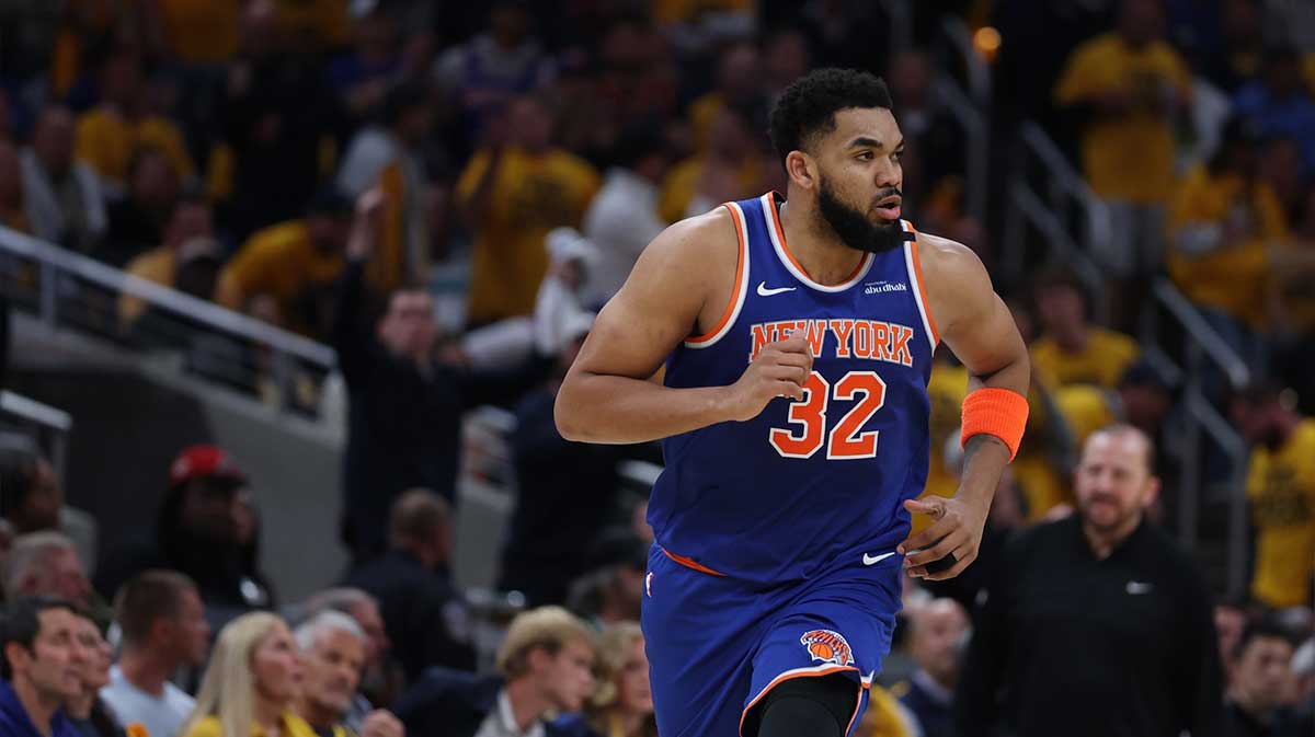 Knicks’ Karl-Anthony Towns throws down zesty 3rd quarter slam