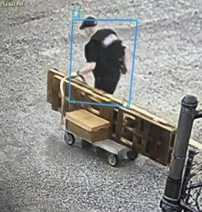 Manhunt launched for ex-police chief known as 'Devil in the Ozarks ...