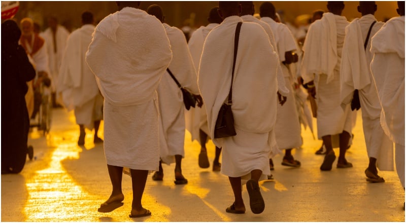 Beat the heat with this cooled pedestrian walkway in Makkah