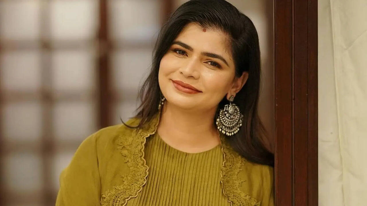 How Did Chinmayi Sripaada Sing In Leo And '96 Despite Facing A Ban ...