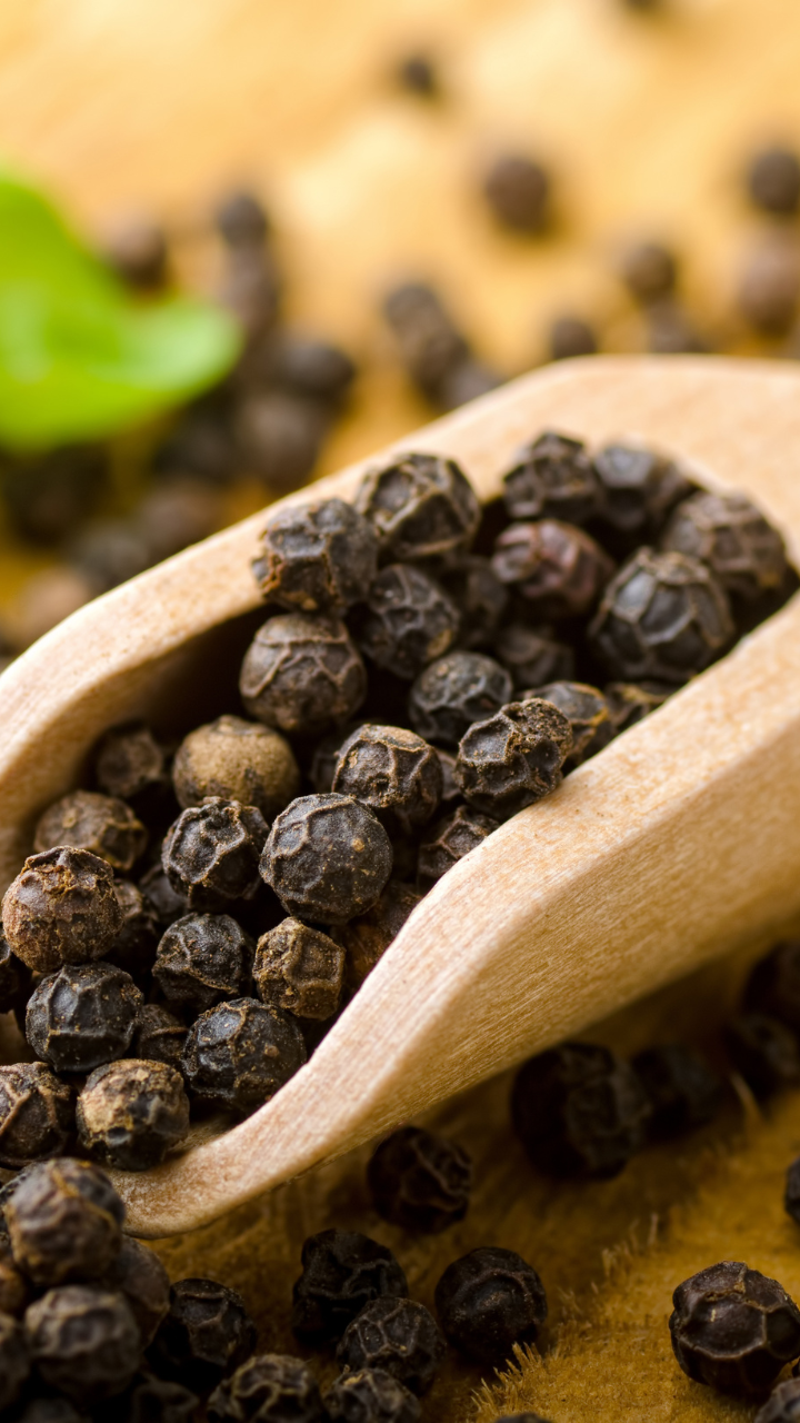 10 Benefits of Eating Black Pepper Regularly