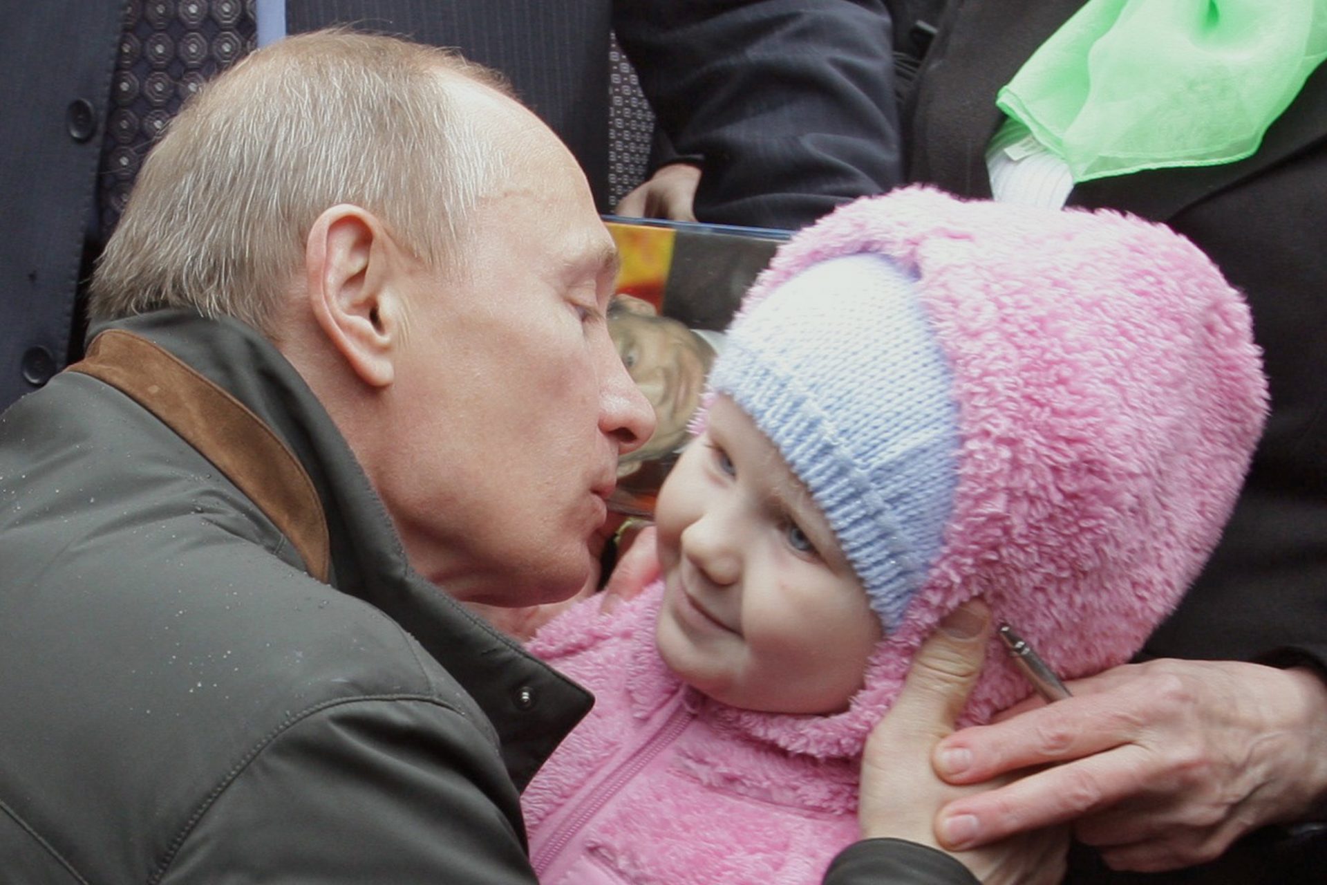 Putin encourages women to have more than eight children as Russia's ...