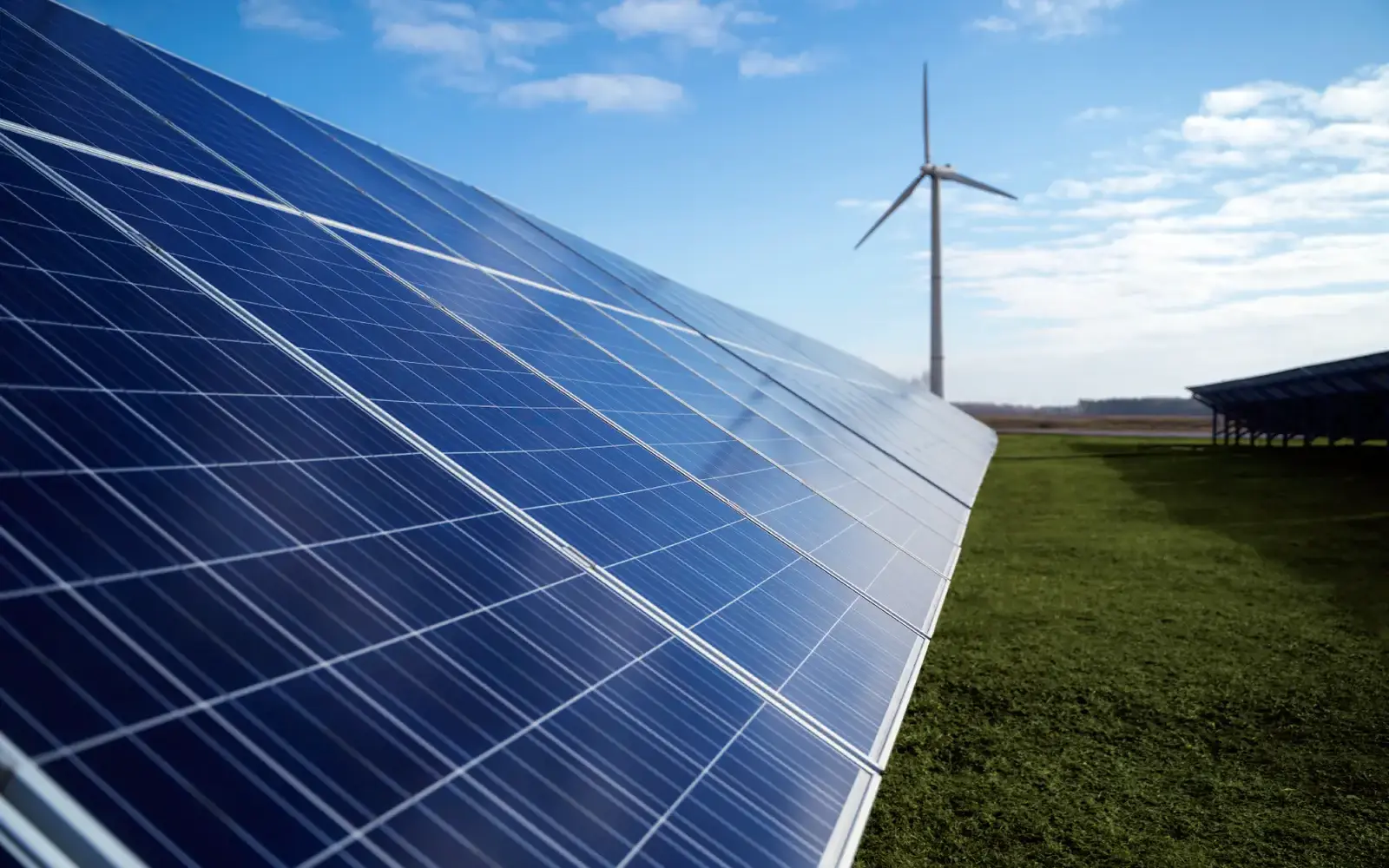 Clean energy investment rising despite economic uncertainty, says IEA