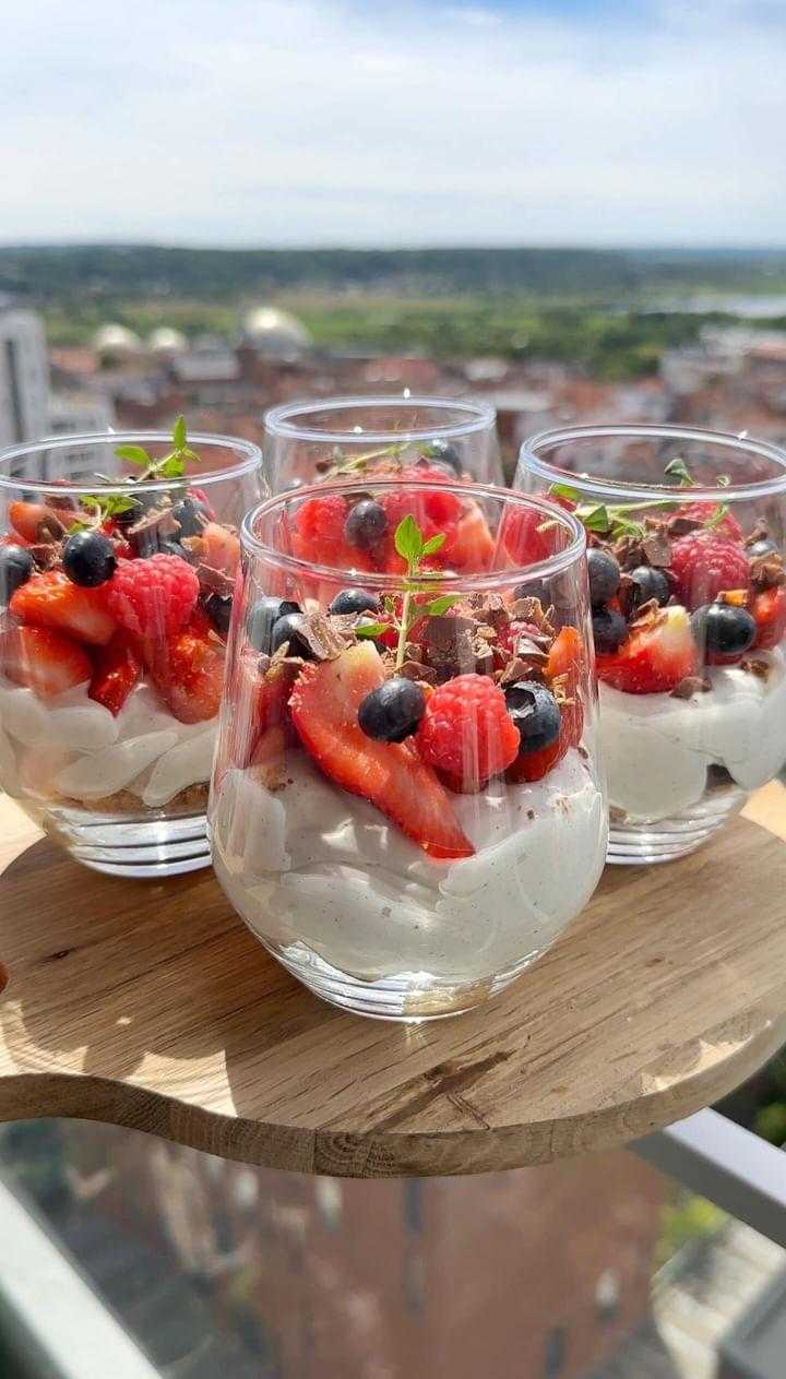 This 10-Minute No-Bake Dessert Is Taking Over TikTok: Creamy ...