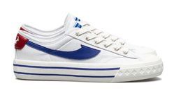 Cari Sepatu Sekolah Nyaman? Ini 4 Rekomendasi Terbaik untuk Pria