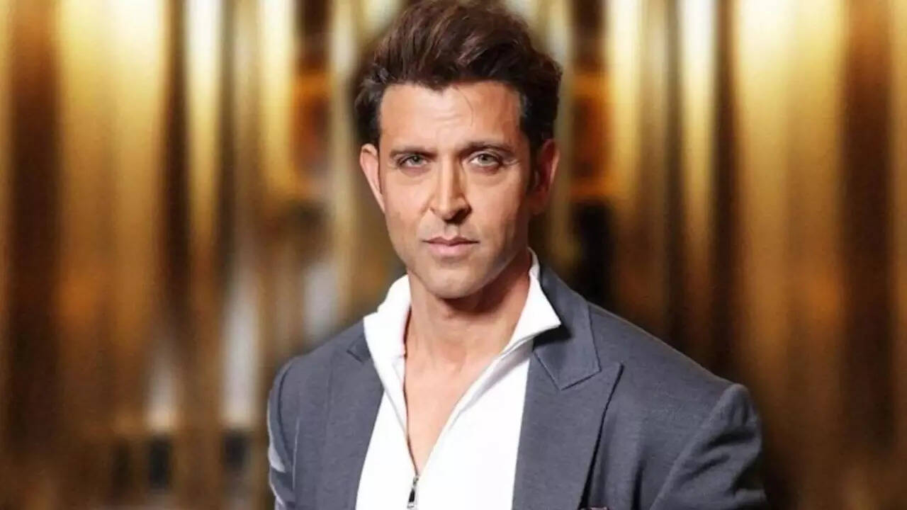 Hrithik Roshan teams up with KGF makers, promises 'cinematic experience ...