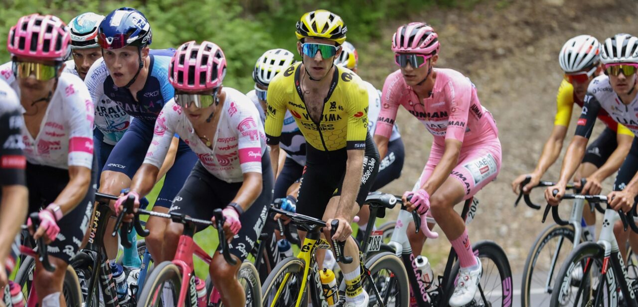 Giro 2025: Dit zijn de verschillen na etappe 17 – Simon Yates niet ...