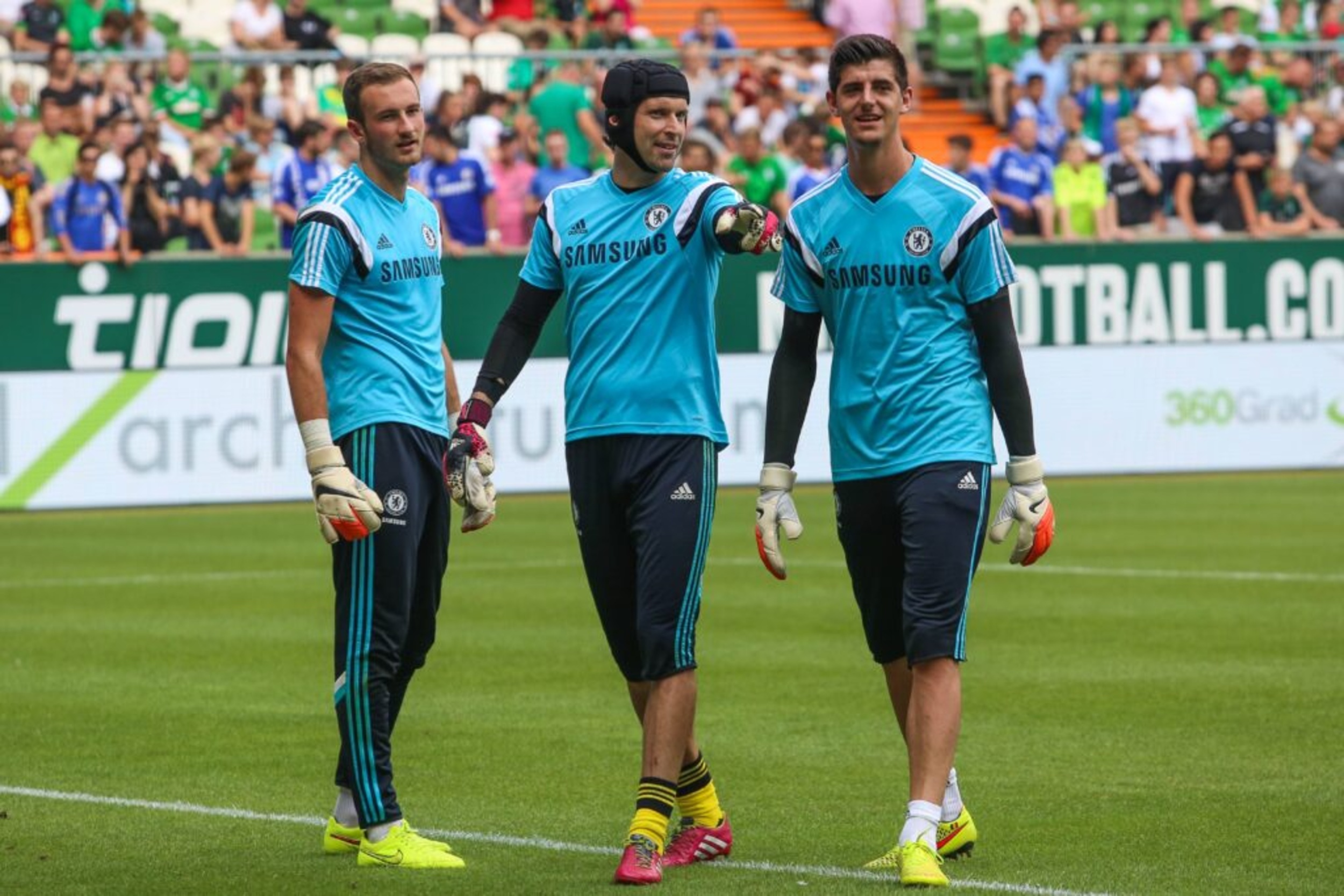 Top 5 Chelsea Goalkeepers of All Time