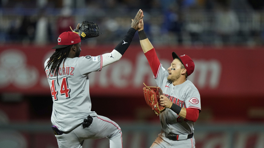 De La Cruz hits 2 long homers, Singer sharp against former team, Reds ...