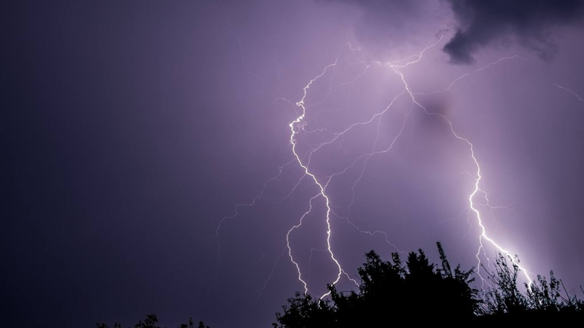 Gewitter: So schützt man sich richtig bei Blitz und Donner