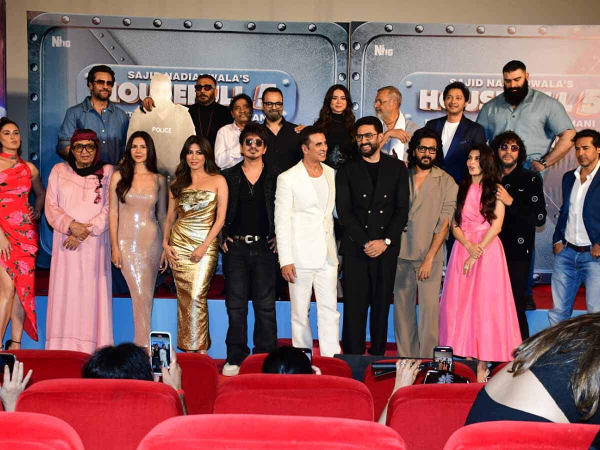 Akshay Kumar reveals he keeps Charlie Chaplin's photo in his wallet