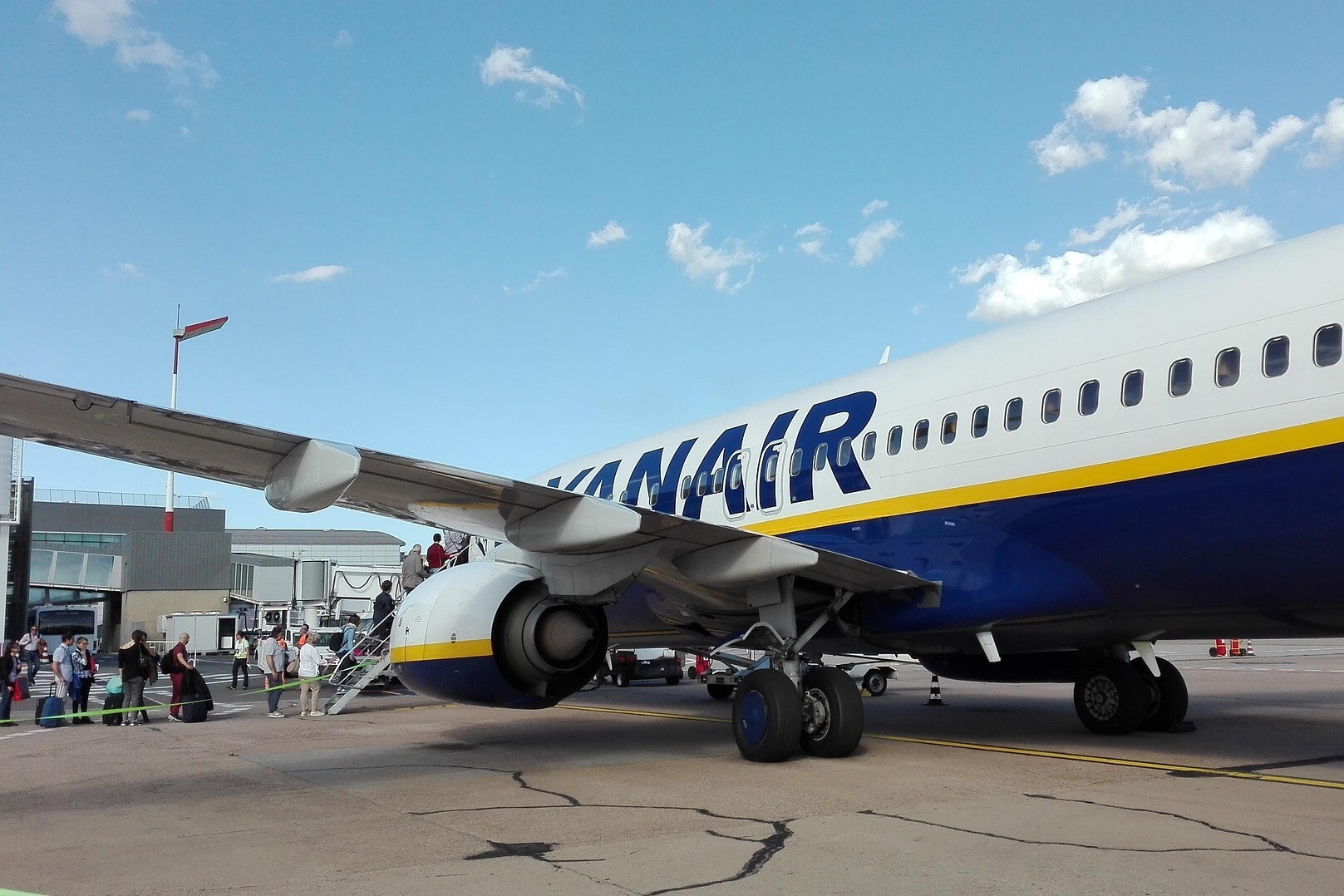 Tanie linie lotnicze zainwestują w e-obsługę pasażerów