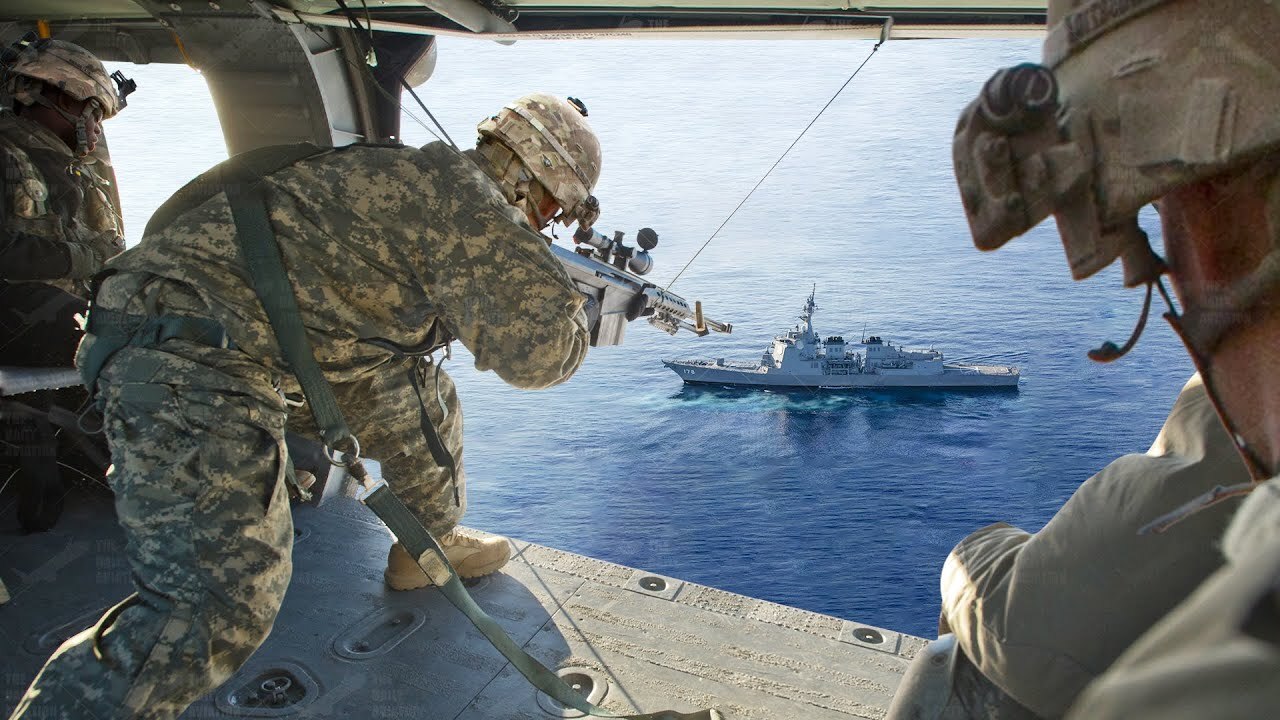 Skilled US Sniper Takes Out Floating Targets From Fast Moving ...