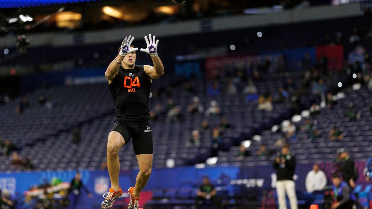 NFL Contract Problems: Raiders appear to have issues signing their 1st ...