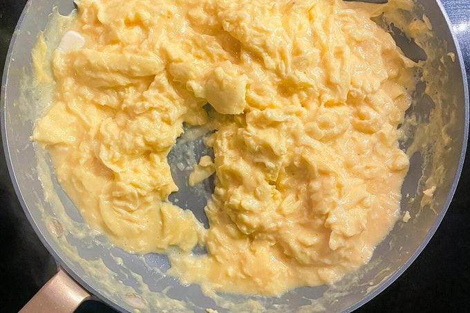 Drew Barrymore cookware review: Do beautiful pots and pans live up to ...