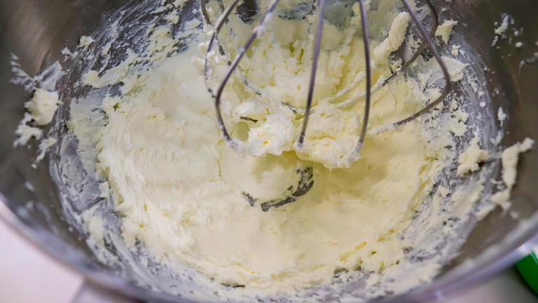 Whip this bacon cheddar ranch dip up when you're looking for an easy ...