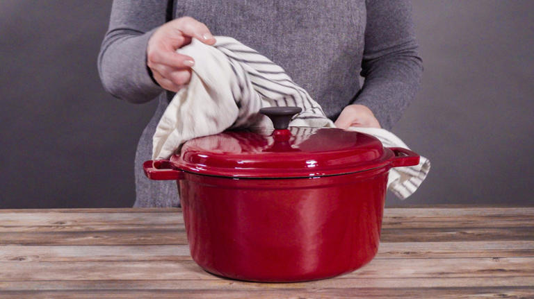 The Practical Reason A Dutch Oven Is Superior For Deep-Frying Food