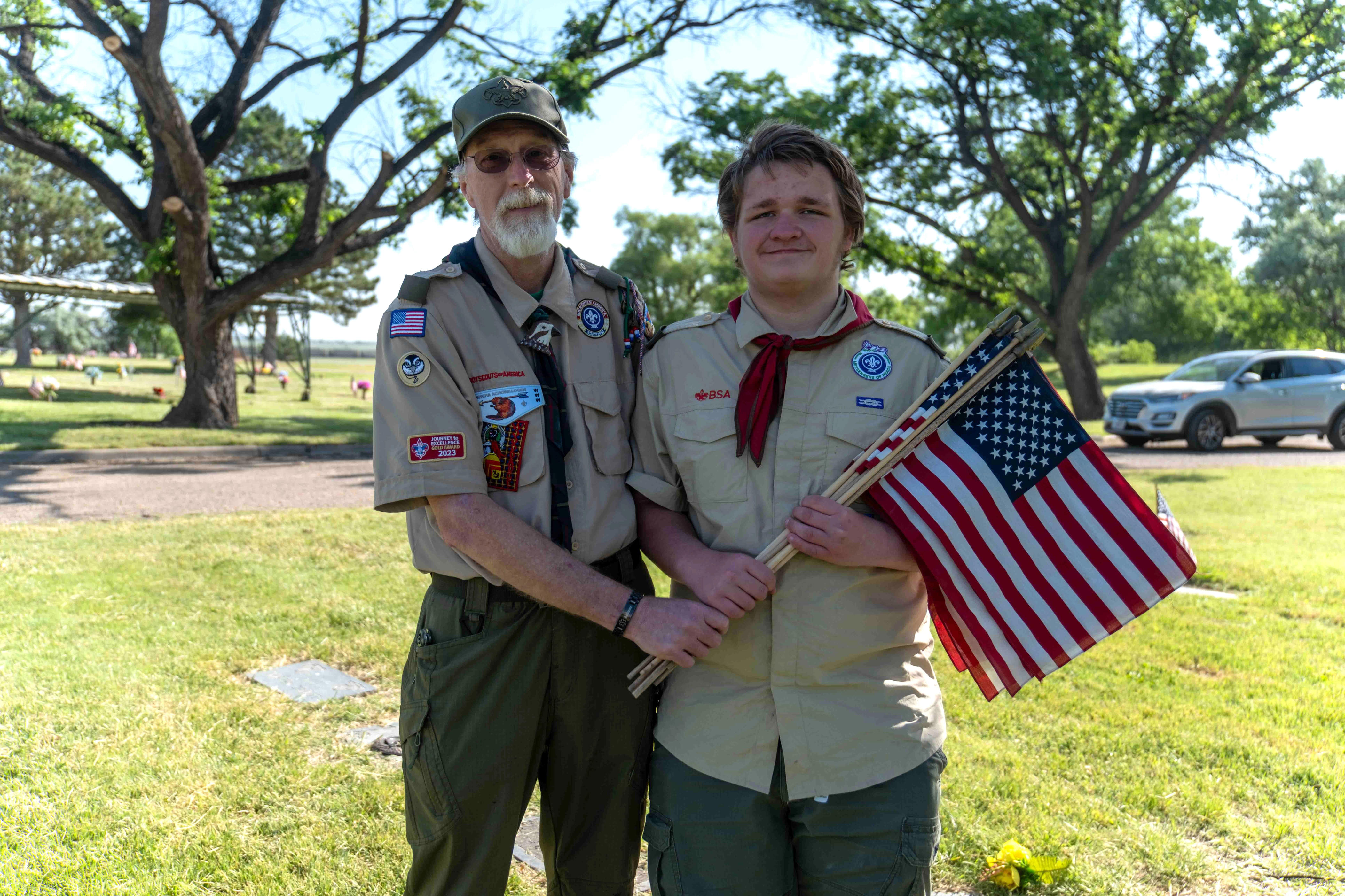 Scouts, community honor 3,000+ veterans at Memorial Park Cemetery