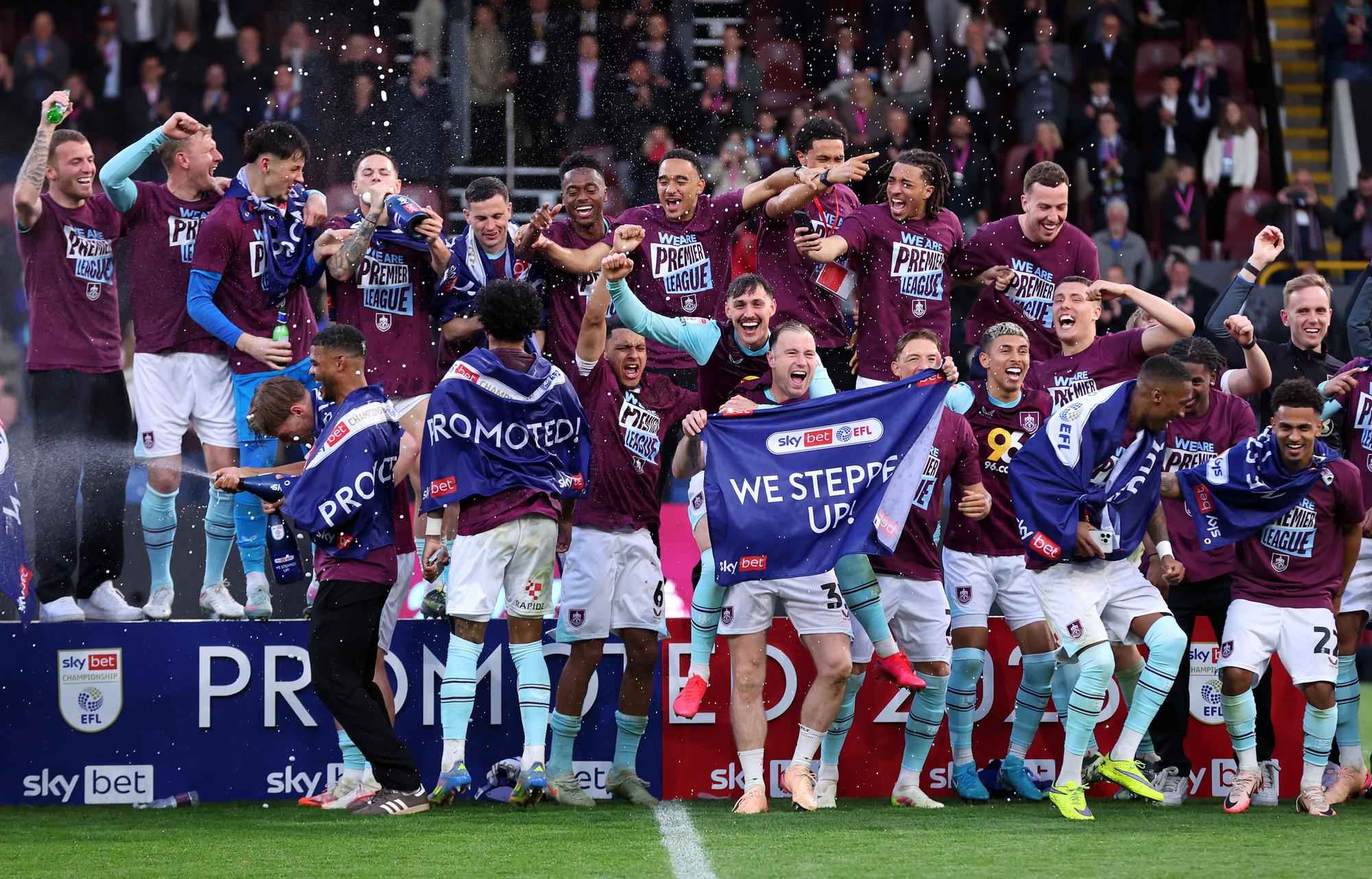 Leeds United's eye-watering £281m squad transfer cost compared to ...