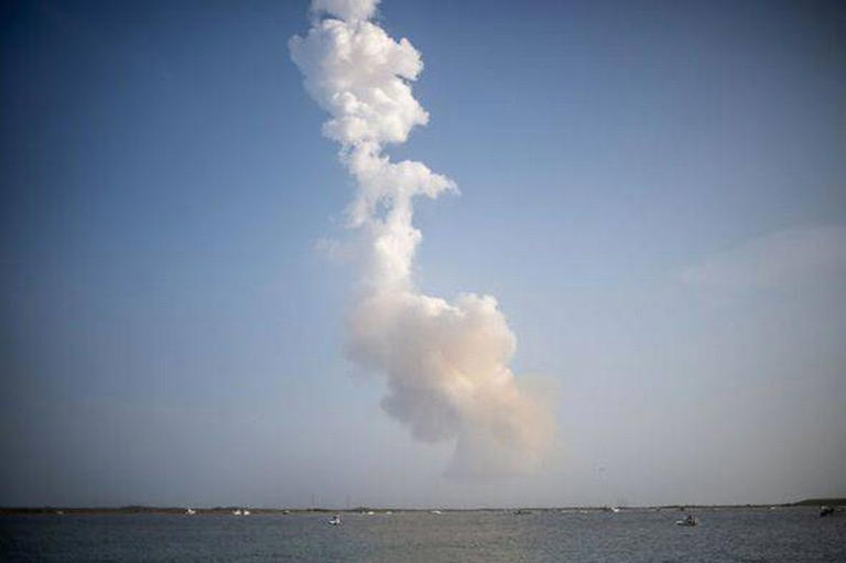 Elon Musk’s SpaceX Starship explodes on re-entry in crushing Mars ...