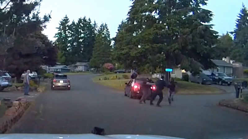 Thurston County deputies tackle, arrest 60-year-old Lacey man