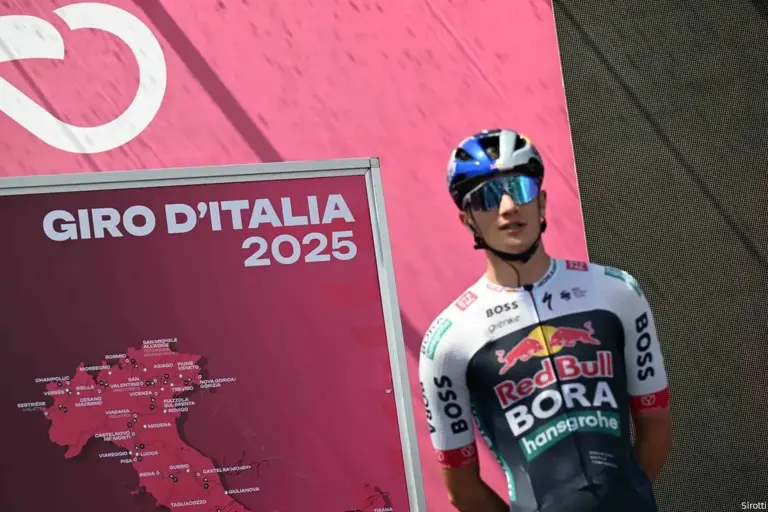 Youngster Pellizzari matches a feat only Pogacar had pulled off in a ...