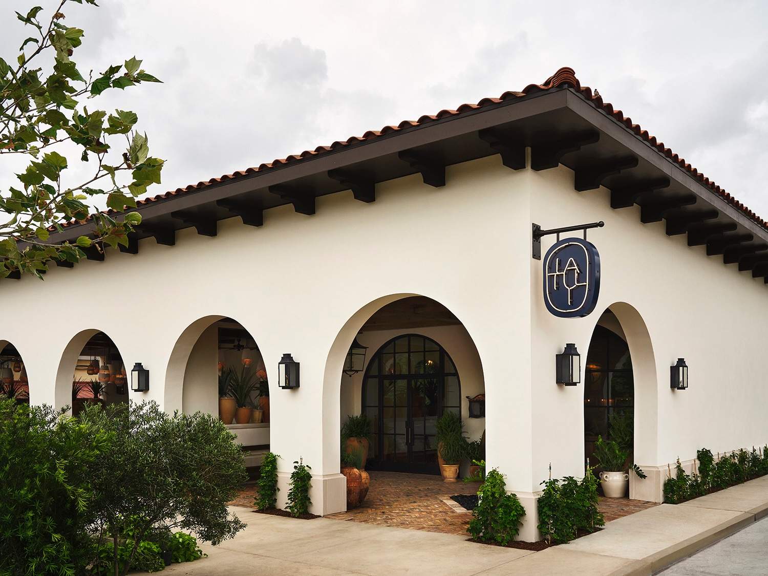 Award-winning Houston chef reemerges with new Memorial restaurant