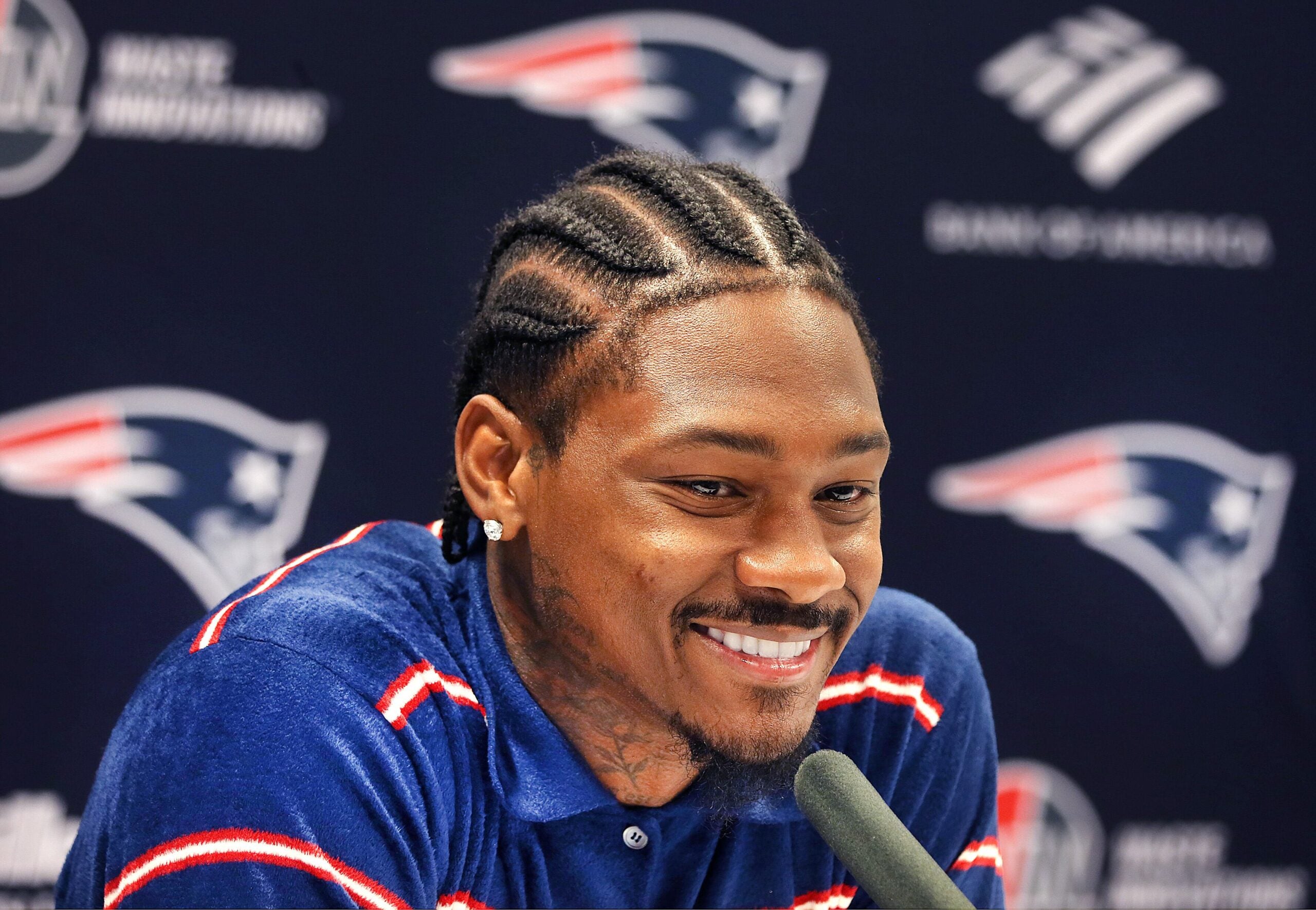 What Mike Vrabel said about viral Stefon Diggs party boat video