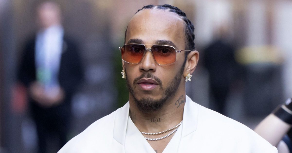 Single Lewis Hamilton makes ‘different choice’ in ‘very difficult’ world