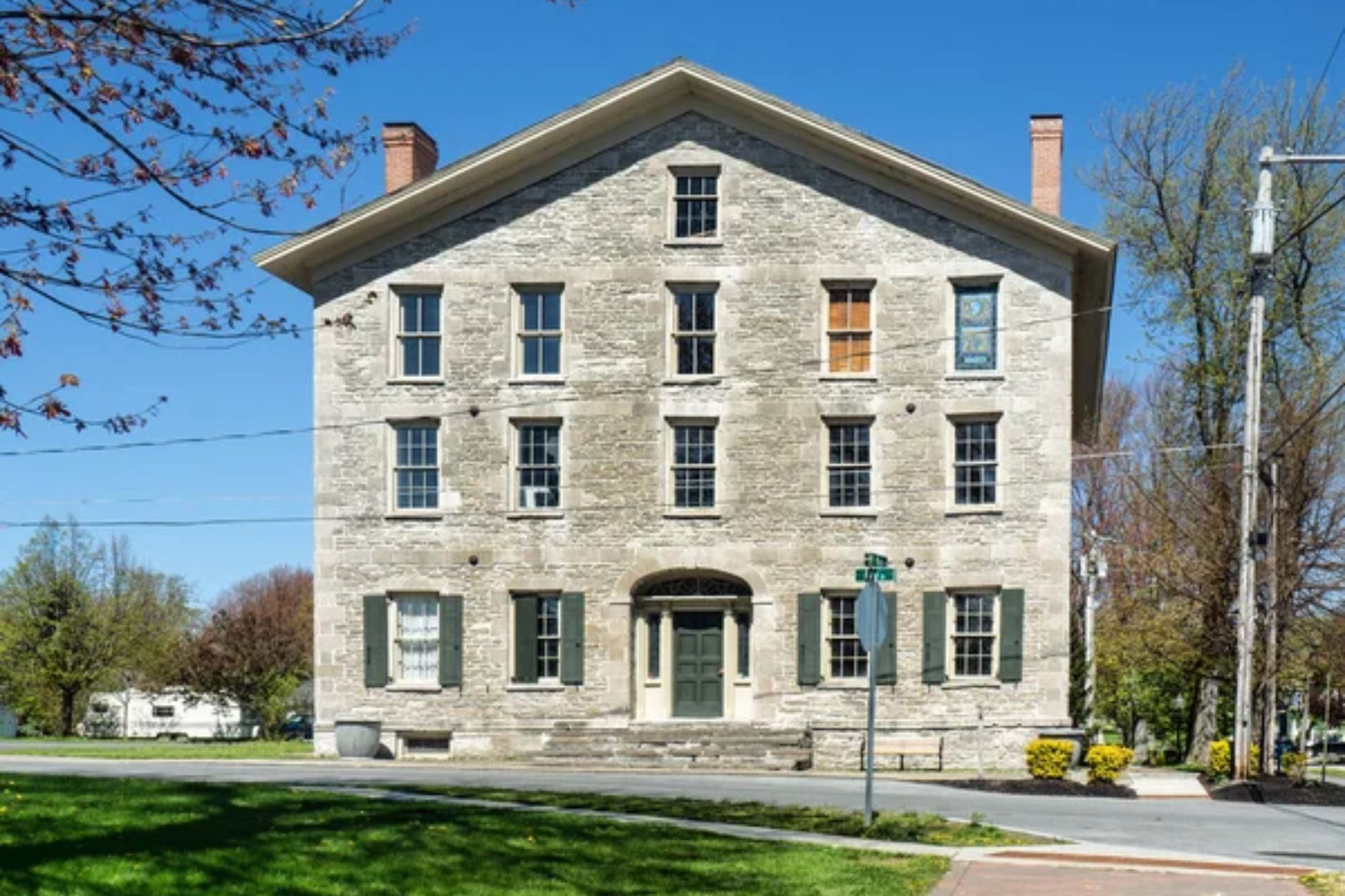 15 Historic Opera Houses in Tiny Towns