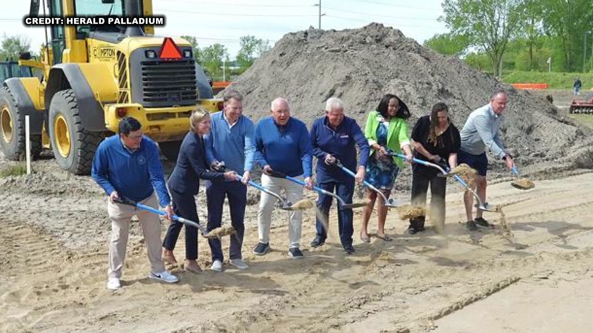 Construction begins on ‘wee golf course’ in Benton Harbor