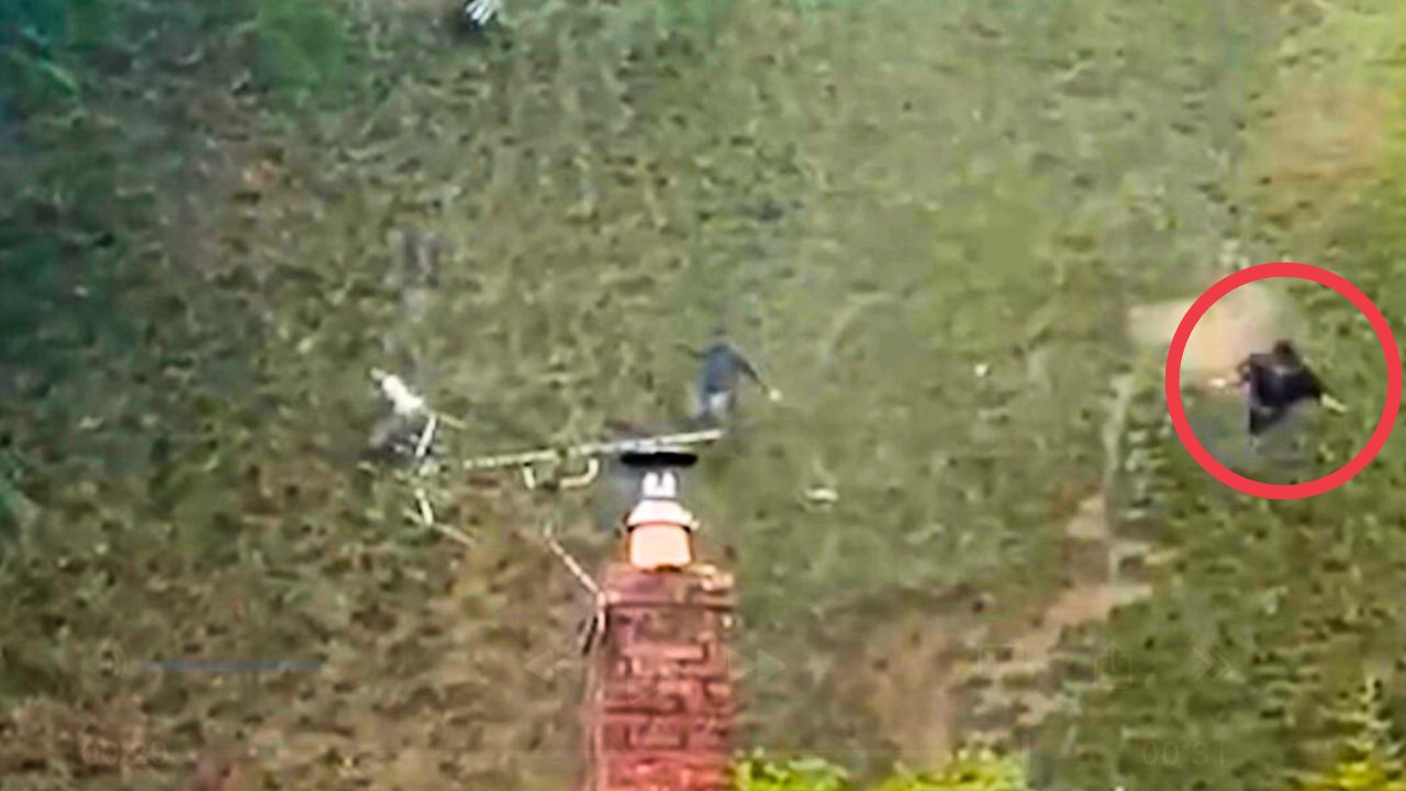 Man goes flying down hill chasing cheese in annual Cheese Rolling ...