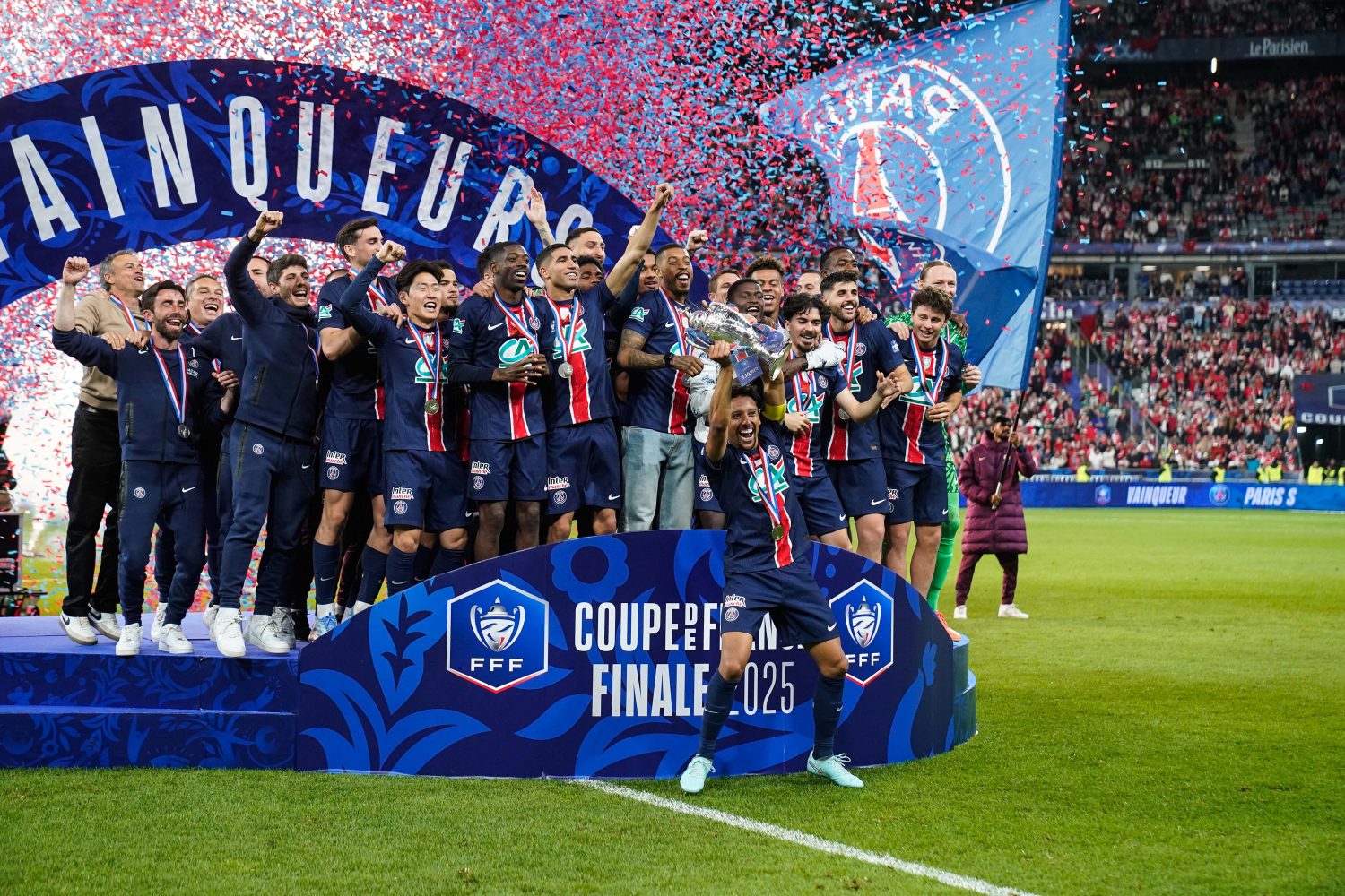 Parade on the Champs-Elysées: PSG ready to march after the final ...