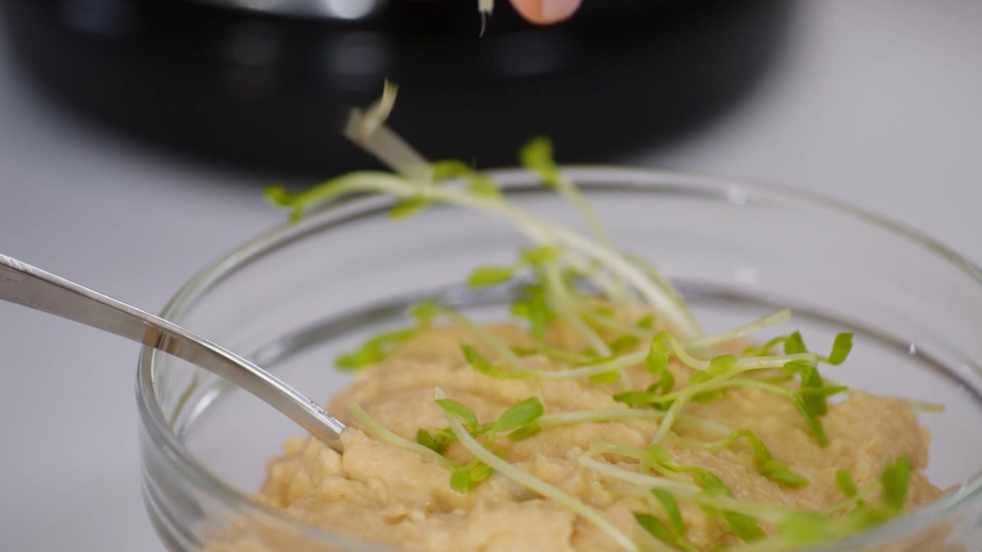 White bean and artichoke dip with smoky paprika