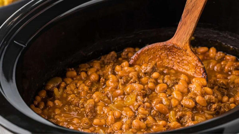 The Ultimate Southern Potluck: 19 Dishes That Define Comfort Food