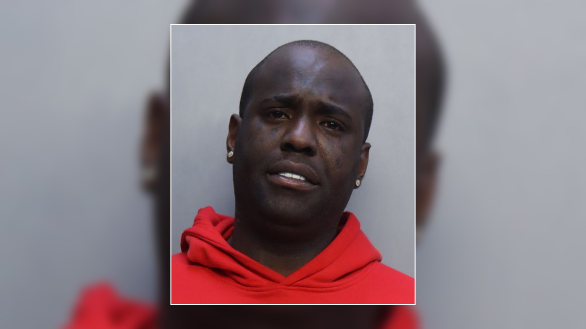 Jurors deliberating in trial of Chocolate MC, accused of wanting El ...