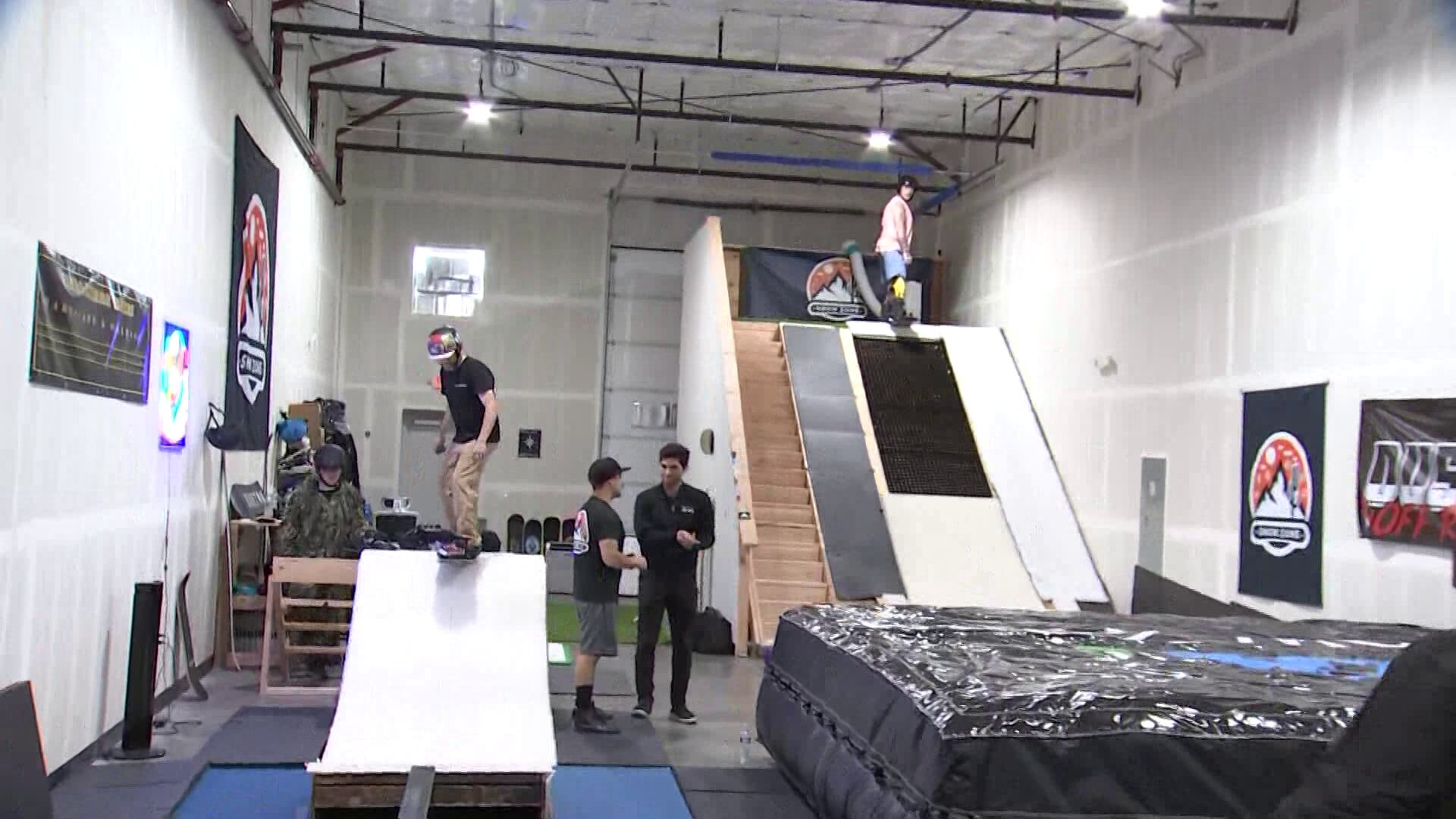 Arizona’s first indoor ski and snowboard park now open