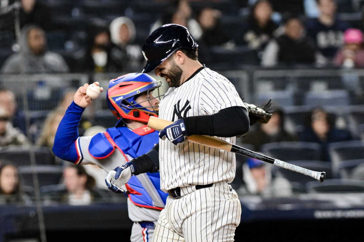 Yankees catcher finds comfort and wins with growing beard