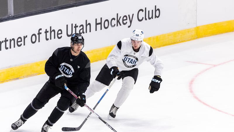 Utah Mammoth sign Dmitry Simashev