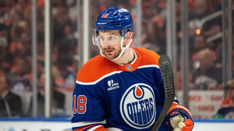 How long is Zach Hyman out? Upper-body recovery timeline, return date ...