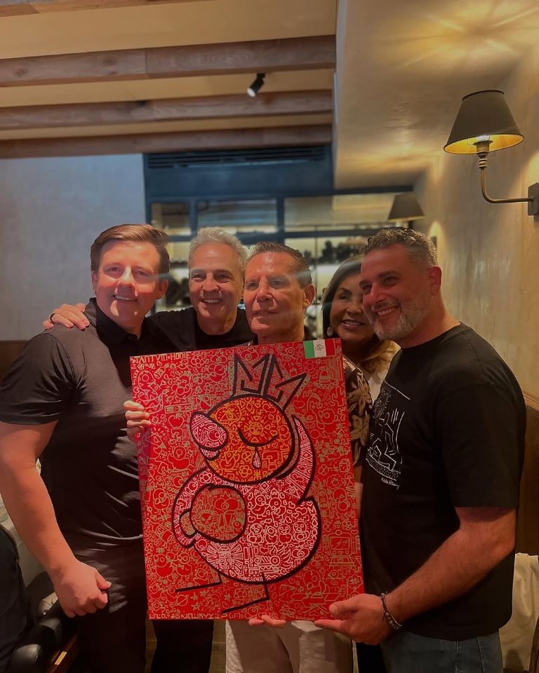 Julio César Chávez y David Summers, integrante de Hombres G, realizan ...