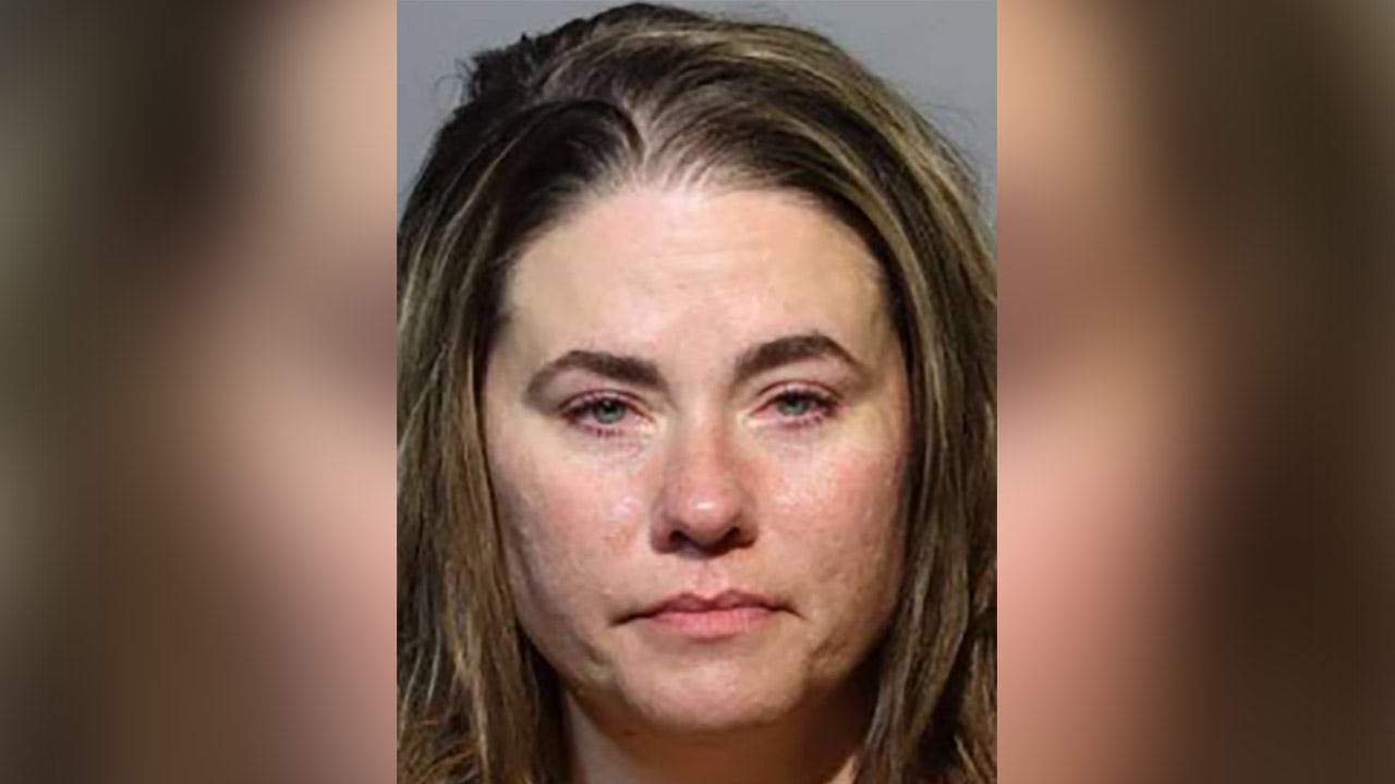Maryland woman hits boy after 'fat' and 'Miss Piggy' insults on flight ...