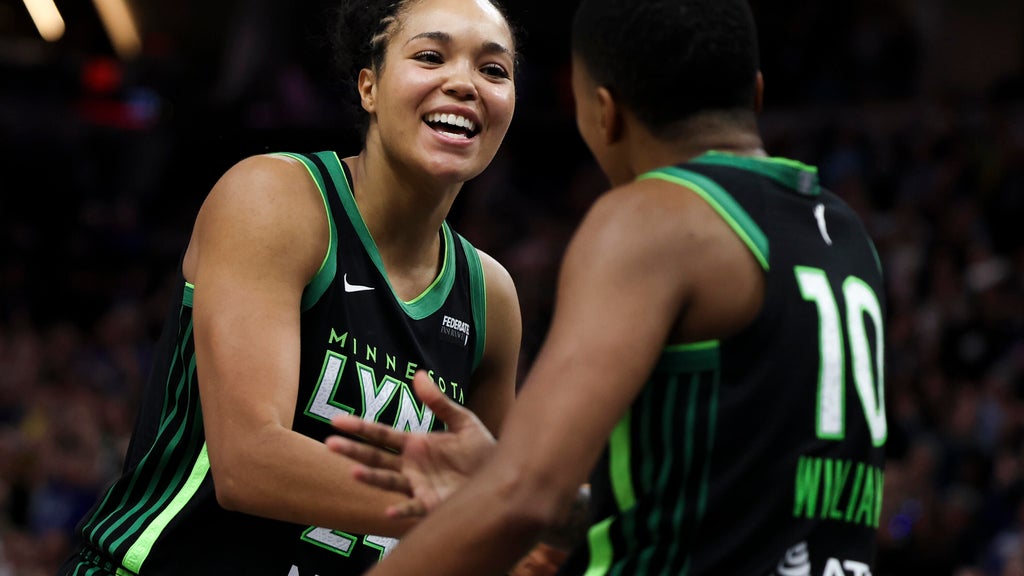 Lynx star Napheesa Collier named West's best player in season's 1st week