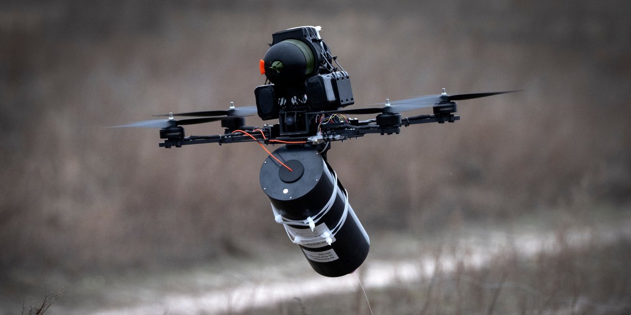 Πολωνός υπουργός Άμυνας για το drone που έπεσε σε χωράφι: Η Ρωσία και ...