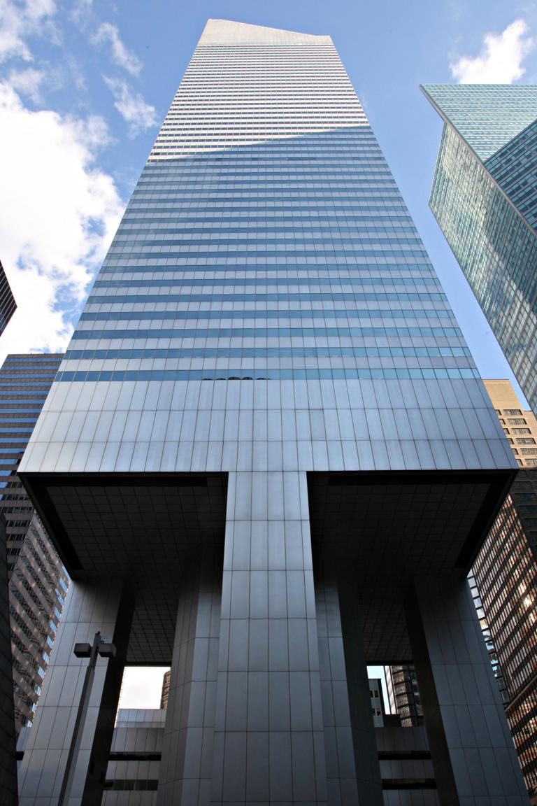 This famous NYC skyscraper was almost toppled by winds — and the people ...