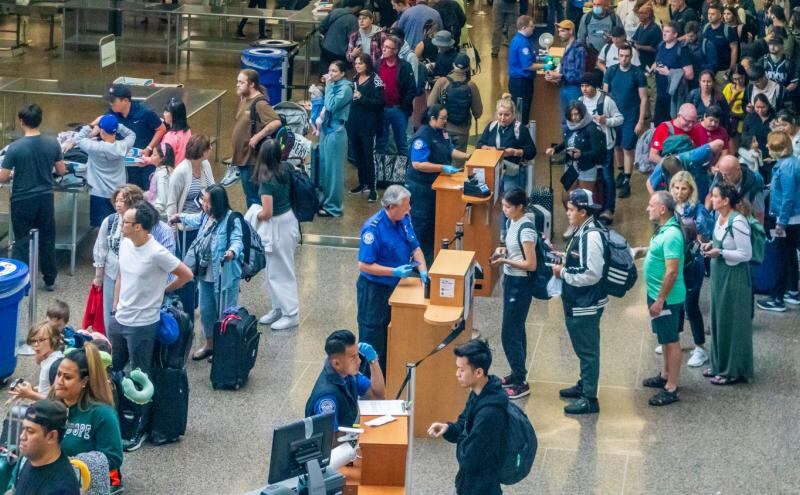 TSA urges summer travelers to pack smart, arrive early